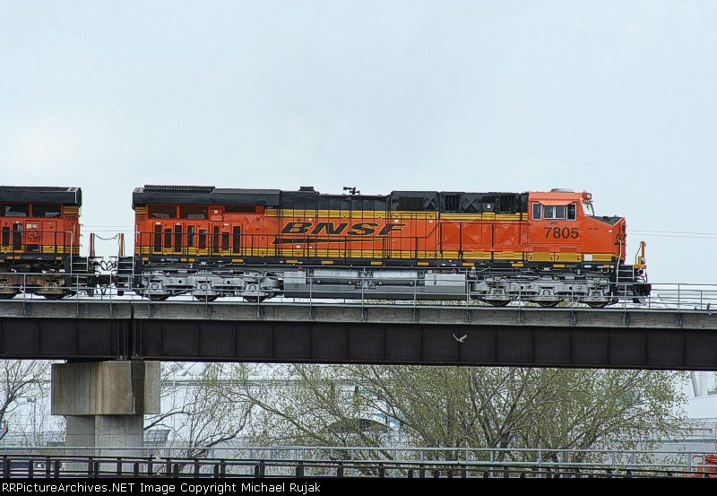 BNSF 7805